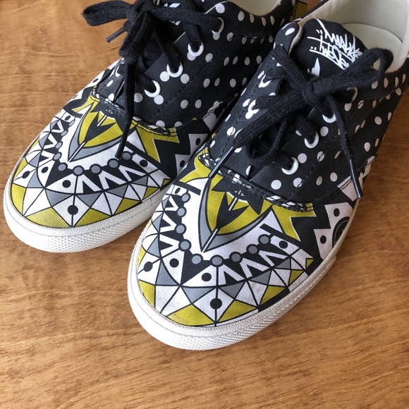 Bucket Feet | Shoes | Bucket Feet Art Deco Chartreuse Black Lace Up 9 ...